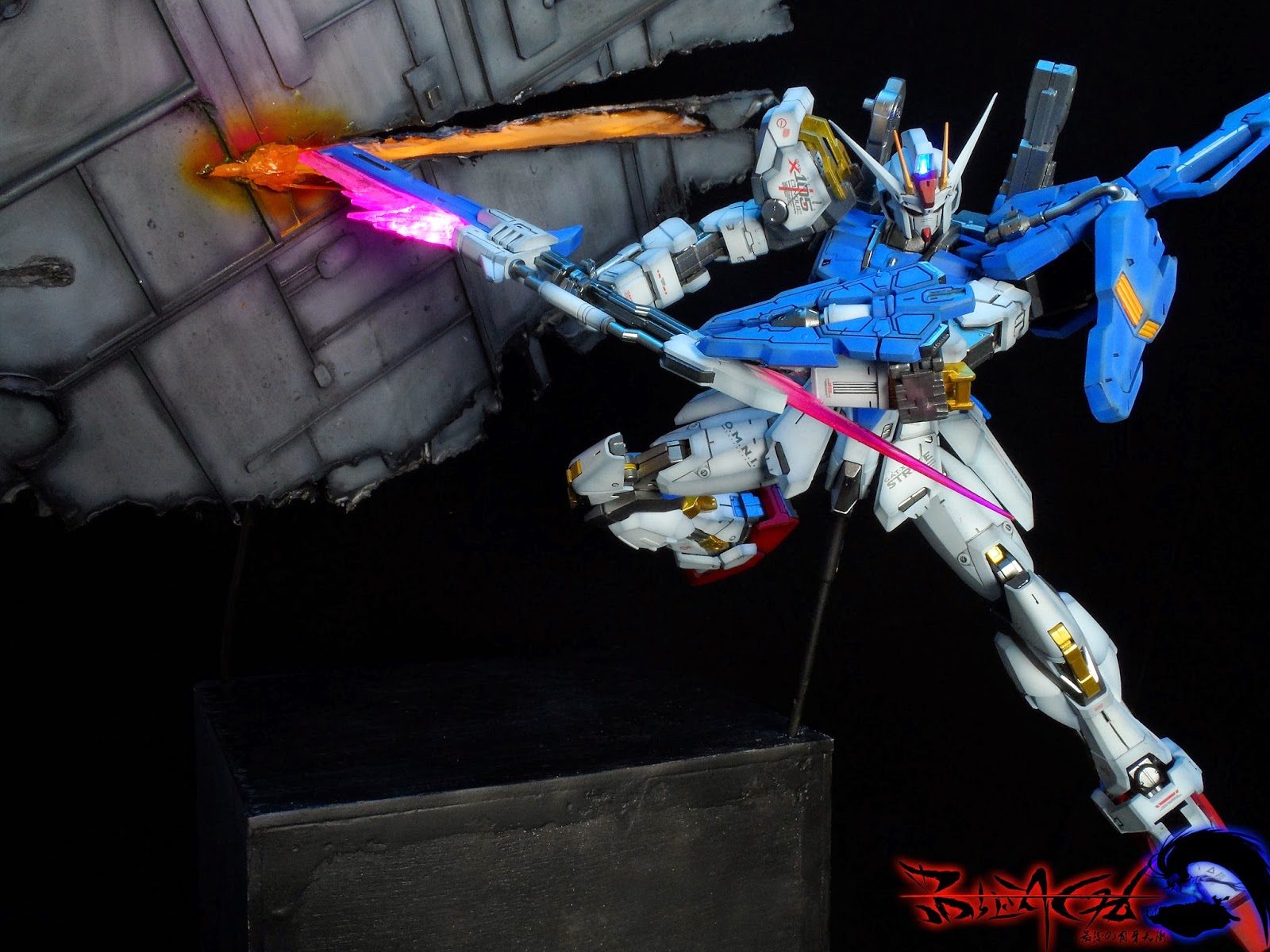 Custom Build: DM 1/100 Sword Strike Gundam Ver. RM with Diorama and LED