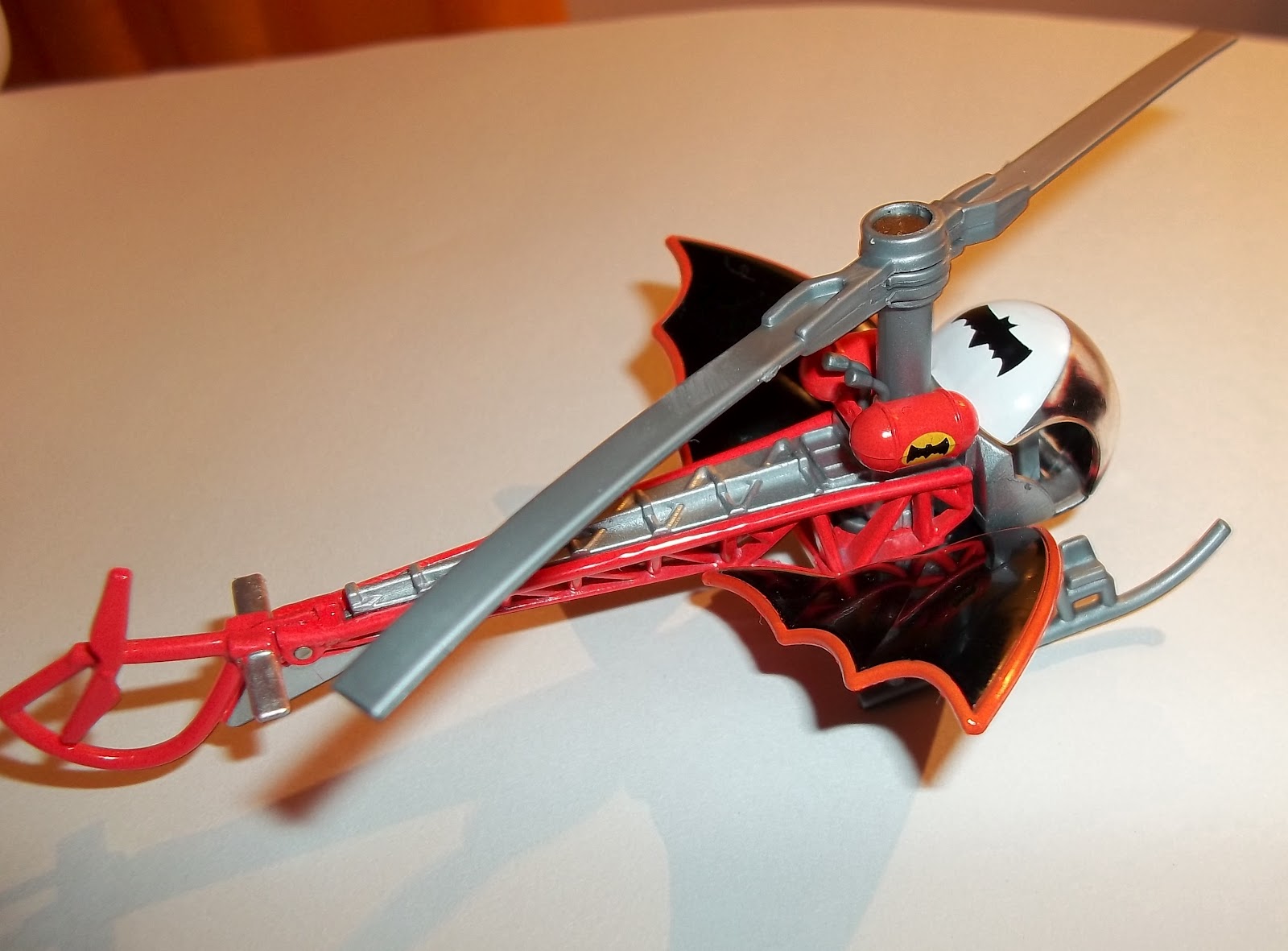 Batcopter, mas imagenes para disfrutar de la replica a escala