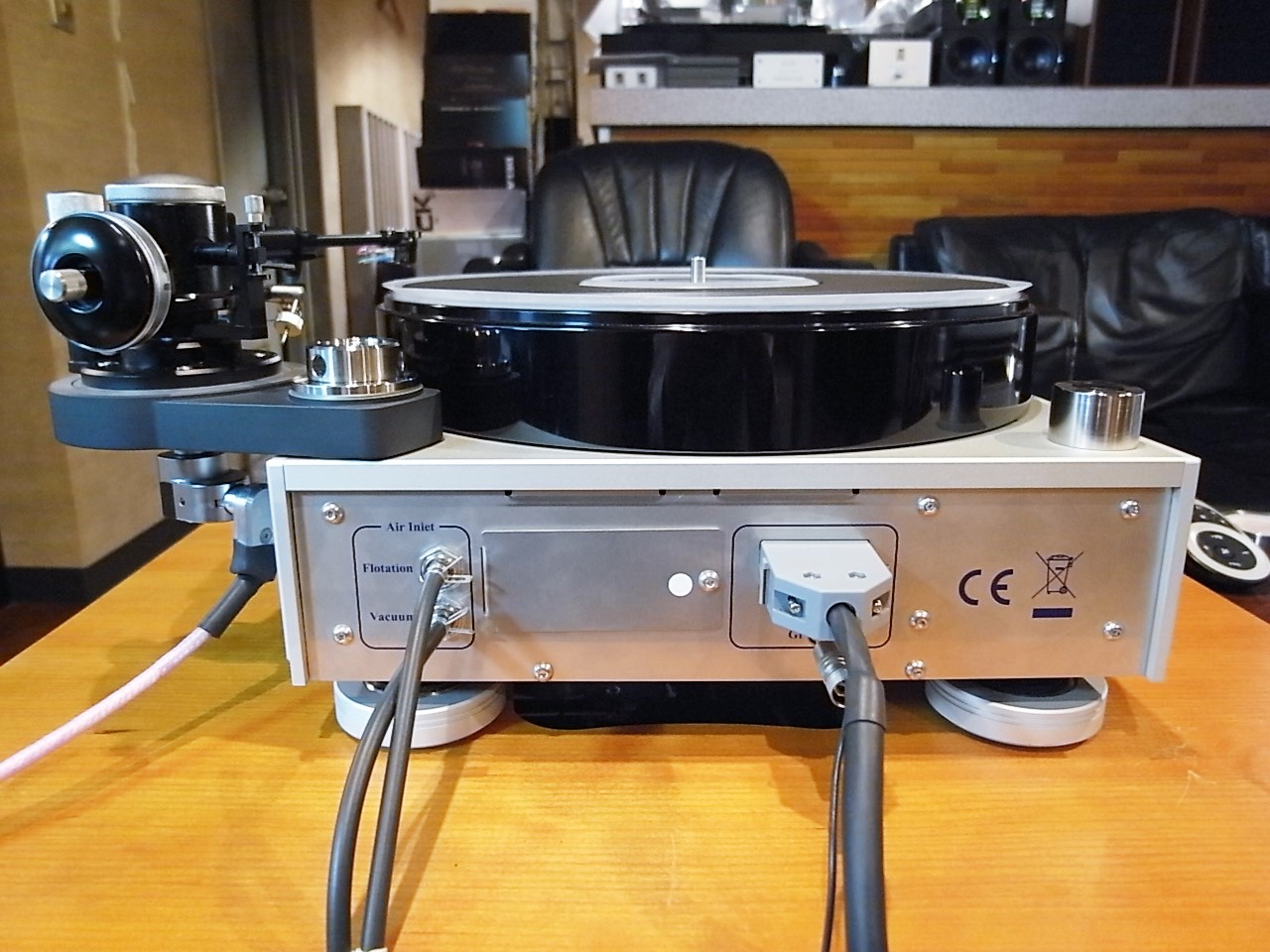 SIS AUDIO BLOG: イベント情報 新製品 TechDAS Air Force V（FIVE）を期間限定展示いたします！