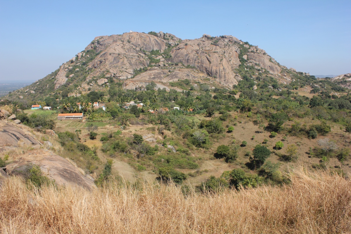 Journeys across Karnataka: Huthridurga: South hill