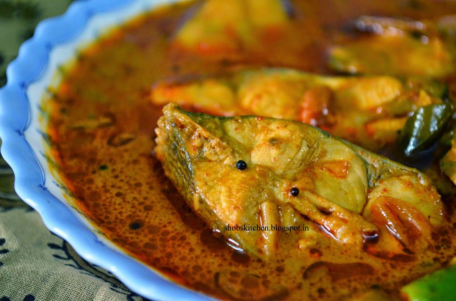 Meen Kuzhambu #1 - ShobsKitchen