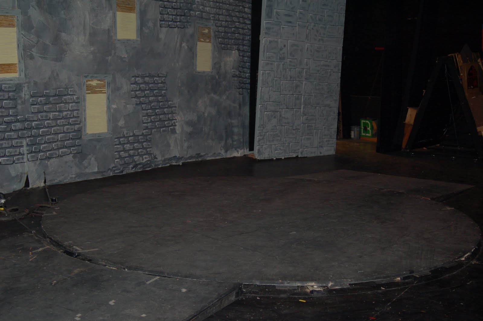 Make a Revolving Stage: How to Make a Revolving Stage