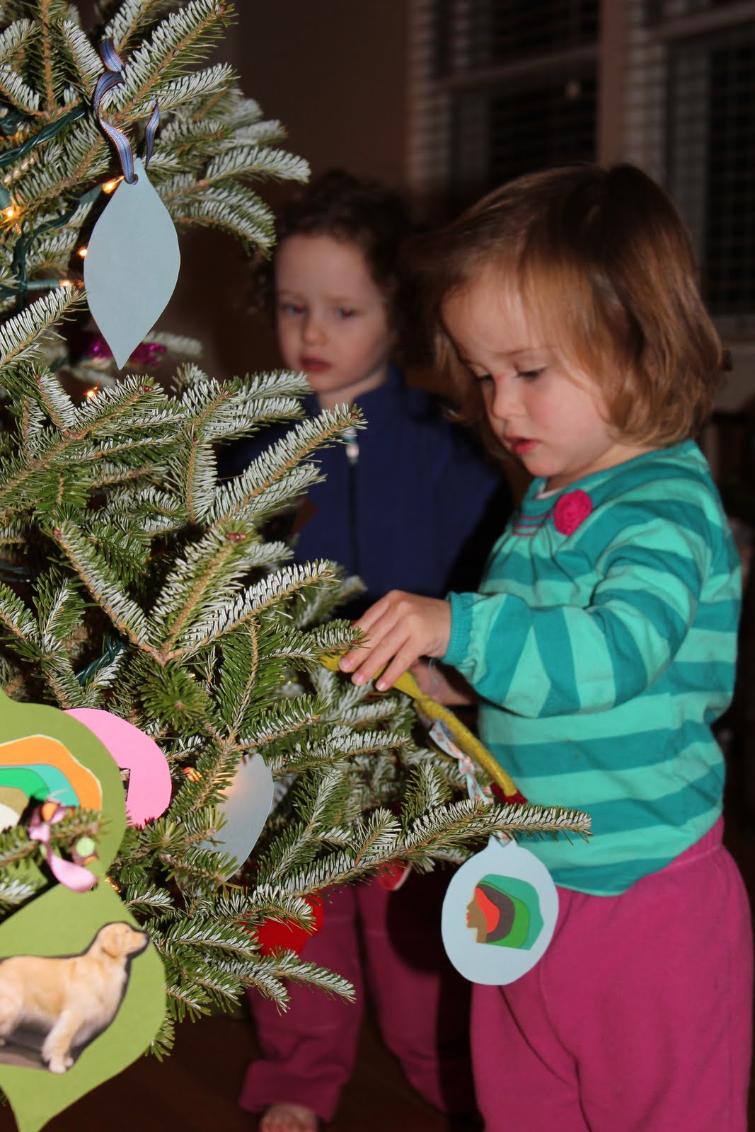 Newman Triathlon Relay Team: How to decorate a tree- 2 year old style