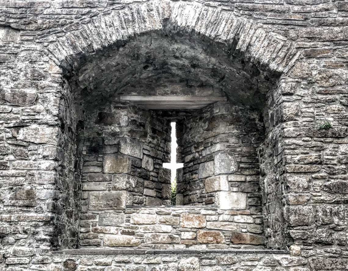 Patrick Comerford: Roscrea Castle and Damer House have survived through ...