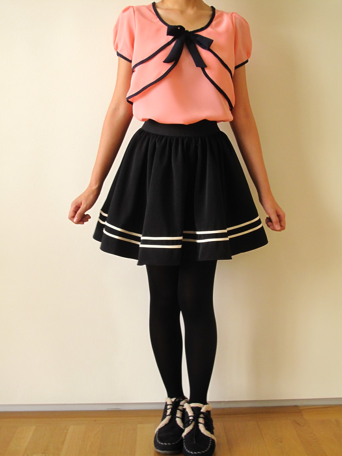 la gypsies boutique: Brand New: Black Puffy Short Skirt