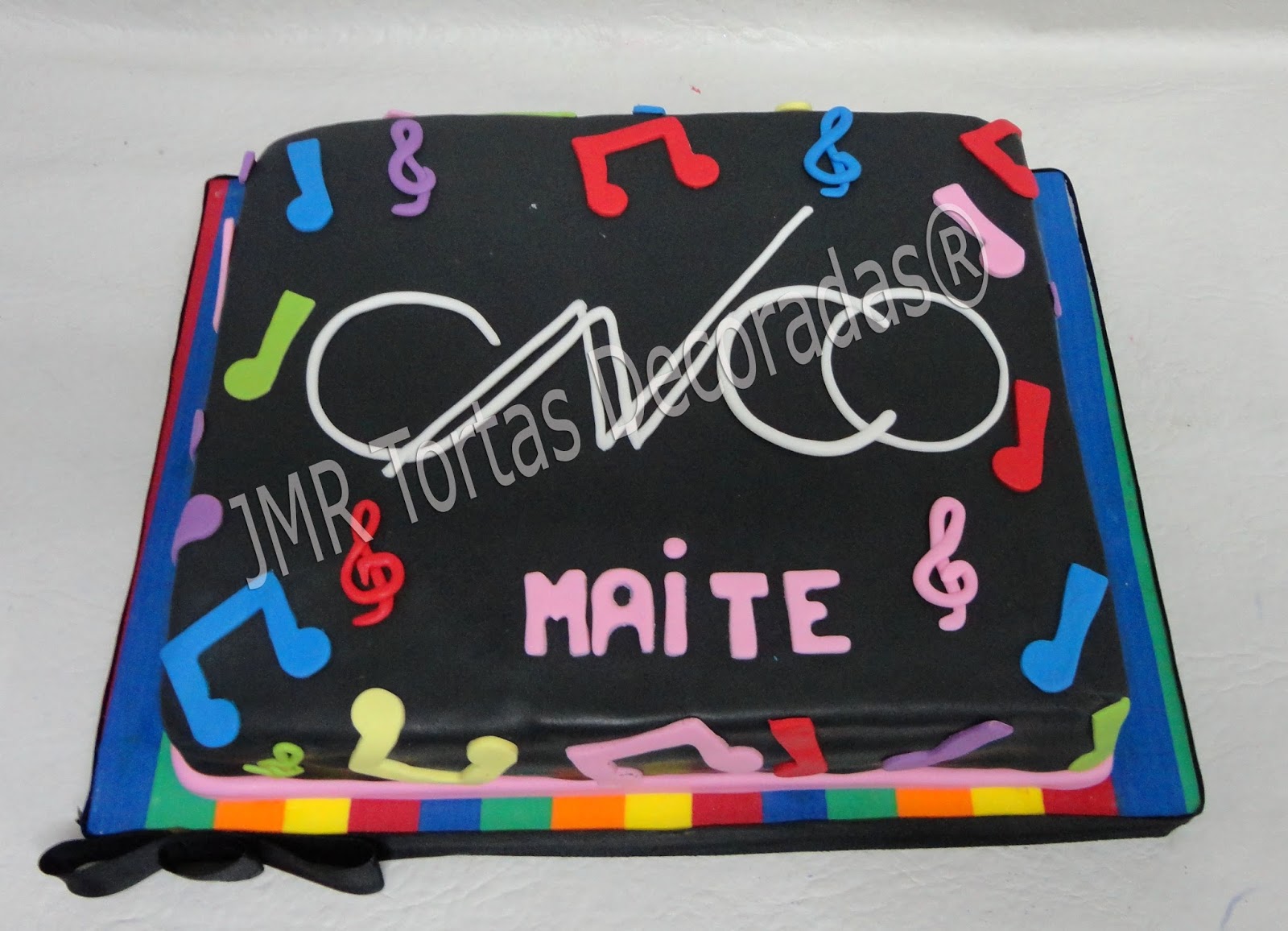 Torta CNCO | JMR Tortas Decoradas