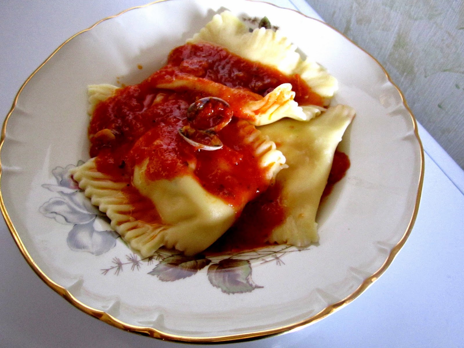 Facili Idee: RAVIOLI CON GAMBERETTI SALSA ROSA E RICOTTA