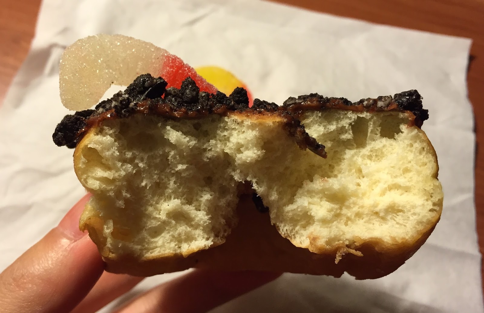 Dirt & Worms With Oreo Donut From Tim Hortons / ティム・ホートンズのダート&ミミズとオレオ ...