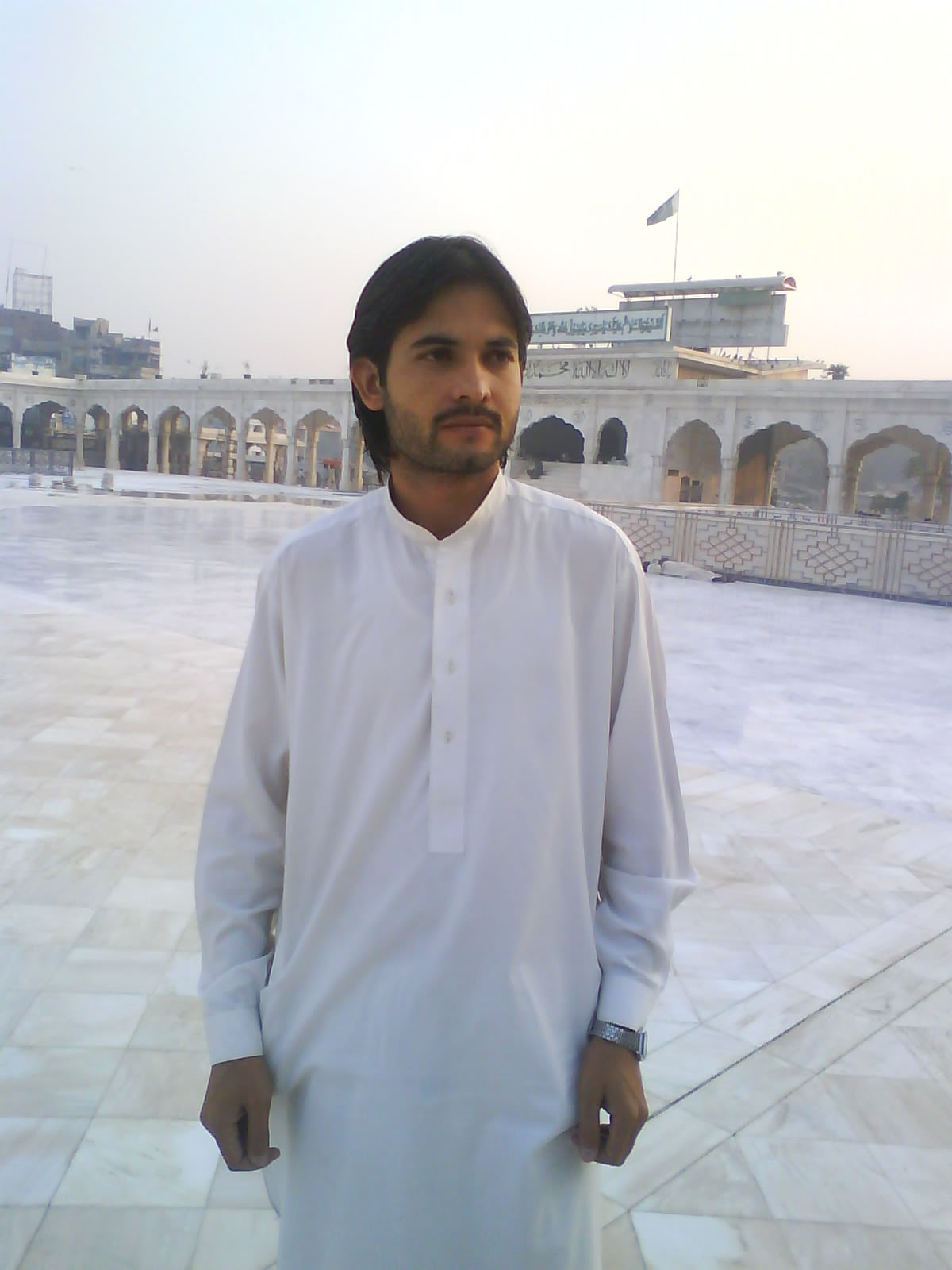 Pak India Zone: Pakistani Boys In Traditional Dress Shalwar Kamez