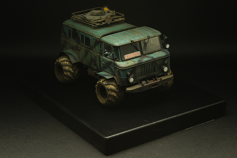 ARMOURED FIGHTING VEHICLE: ....... ЧЕЛЯБИНСКАЯ БУХАНКА (Chelyabinsk ...