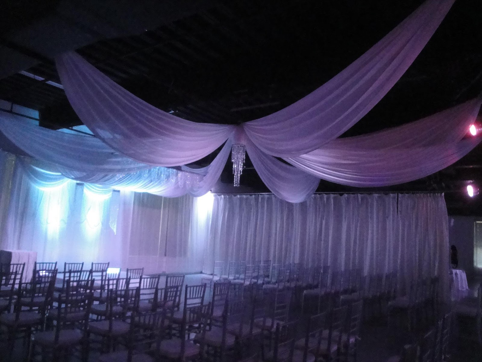 W Drapings Florida: Ceiling Drapings and Wedding Chiffon: Heavenly Draped!