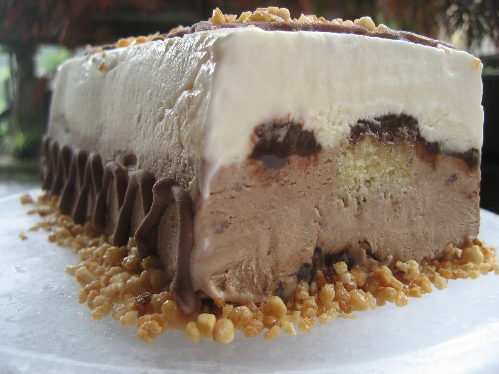 Postres Mar : tarta helada de chocolate y vainilla