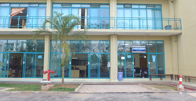 ඉන්දියා මැලේසියා, තායි හා චීන යුරෝපා වීසා කාර්යාල වැසේ - රටින් පිටවීමත් ...