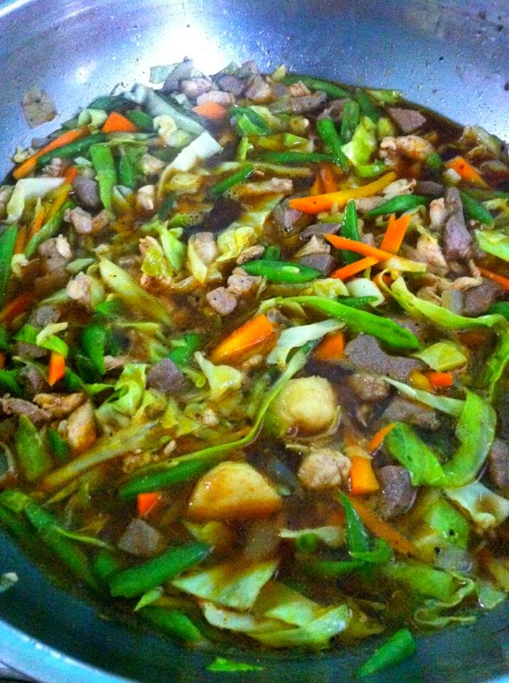 Golden Pancit Bihon Guisado