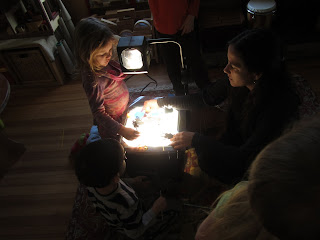 art and soul preschool: Shadow Puppets and Overhead Projector Excitement!