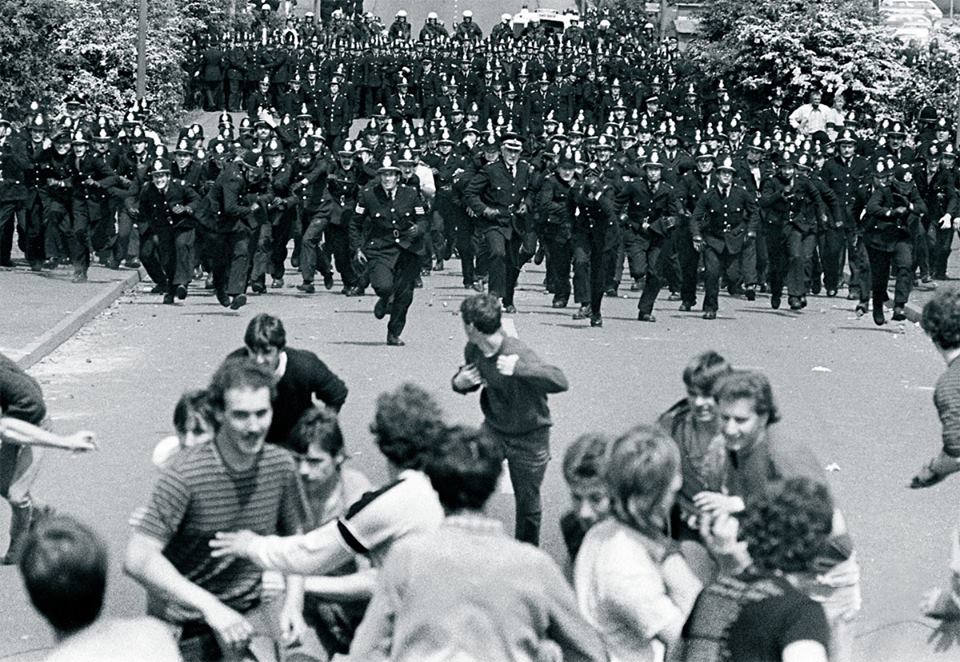teifidancer: 32 years anniversary of the battle of Orgreave
