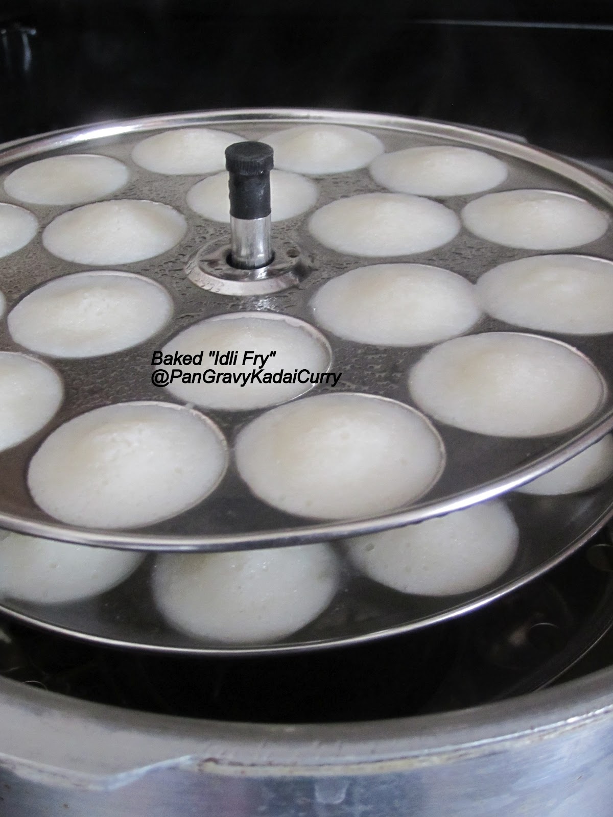 Pan Gravy Kadai Curry: Healthy Oven-Baked "Fried Idli" With Veggies