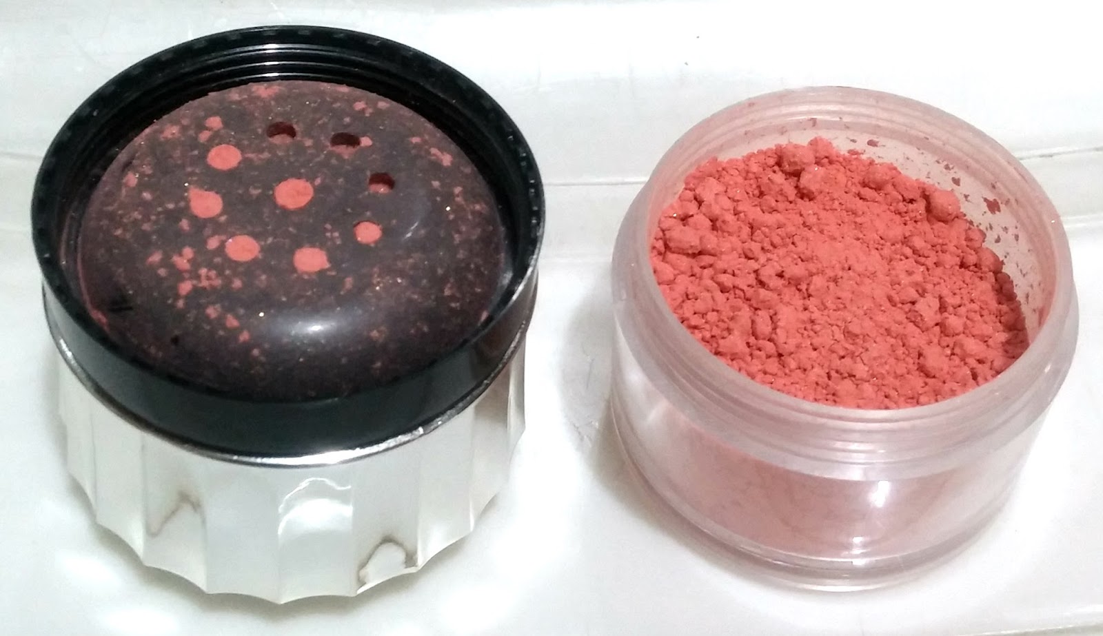 DAISO Happiness Puff Blush Cheek Powder #Orange Naranja - WateryScenery