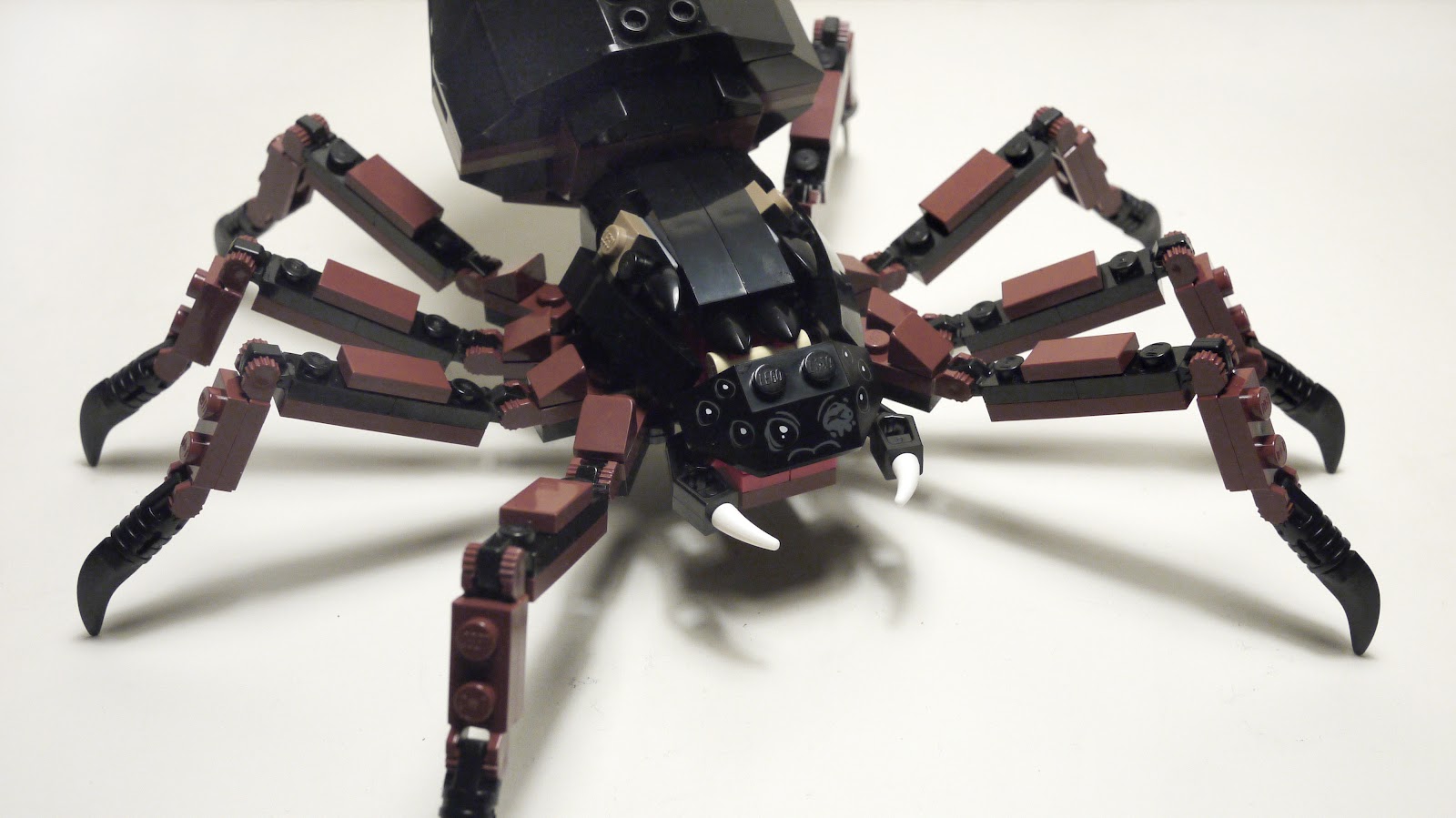 A Toy's Perspective: Lego Lord Of The Rings: Shelob Attacks!