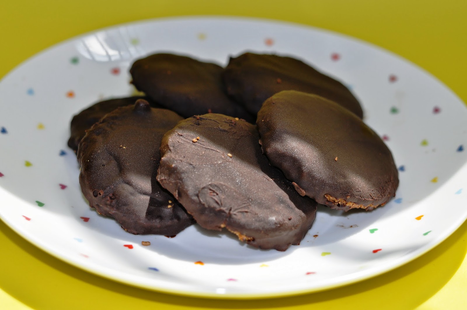 YogiLatte: Dark Chocolate Orange Digestives