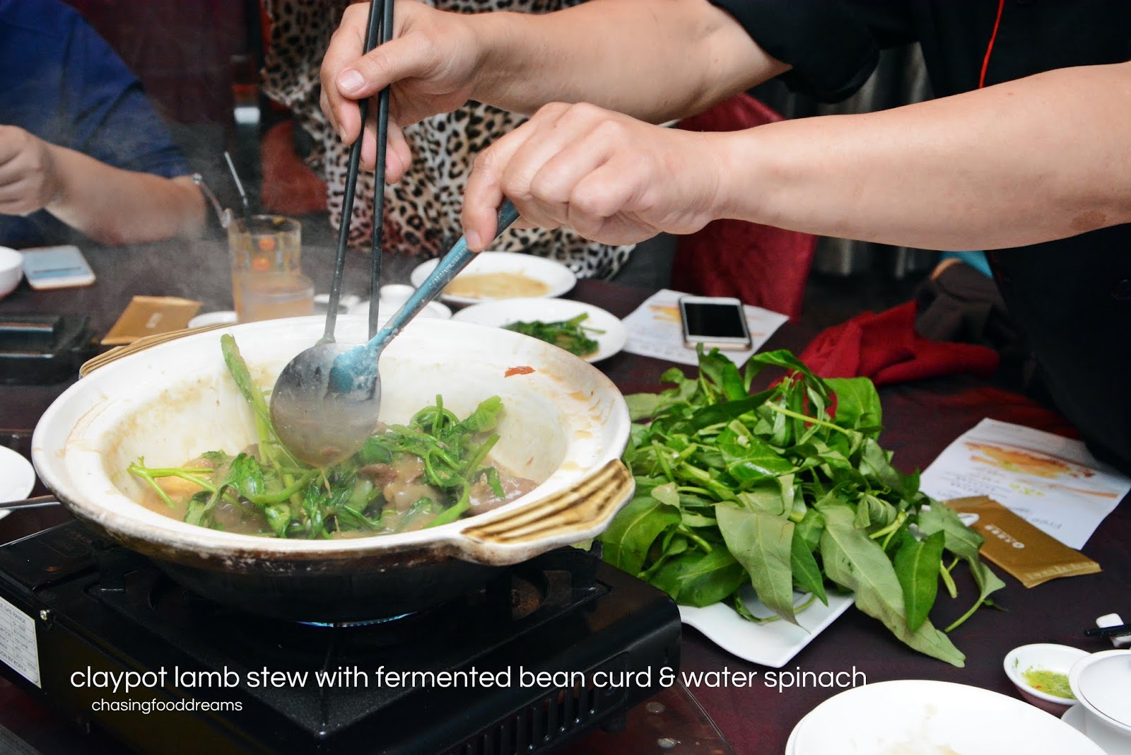 CHASING FOOD DREAMS: Tai Thong Restaurant Presents Free Range Chicken ...