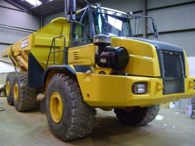 DUMPER BELL 40D 6x6 An 2004 105.000 Euro