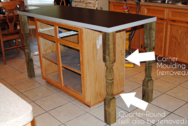 Kitchen Island Transformation | i should be mopping the floor