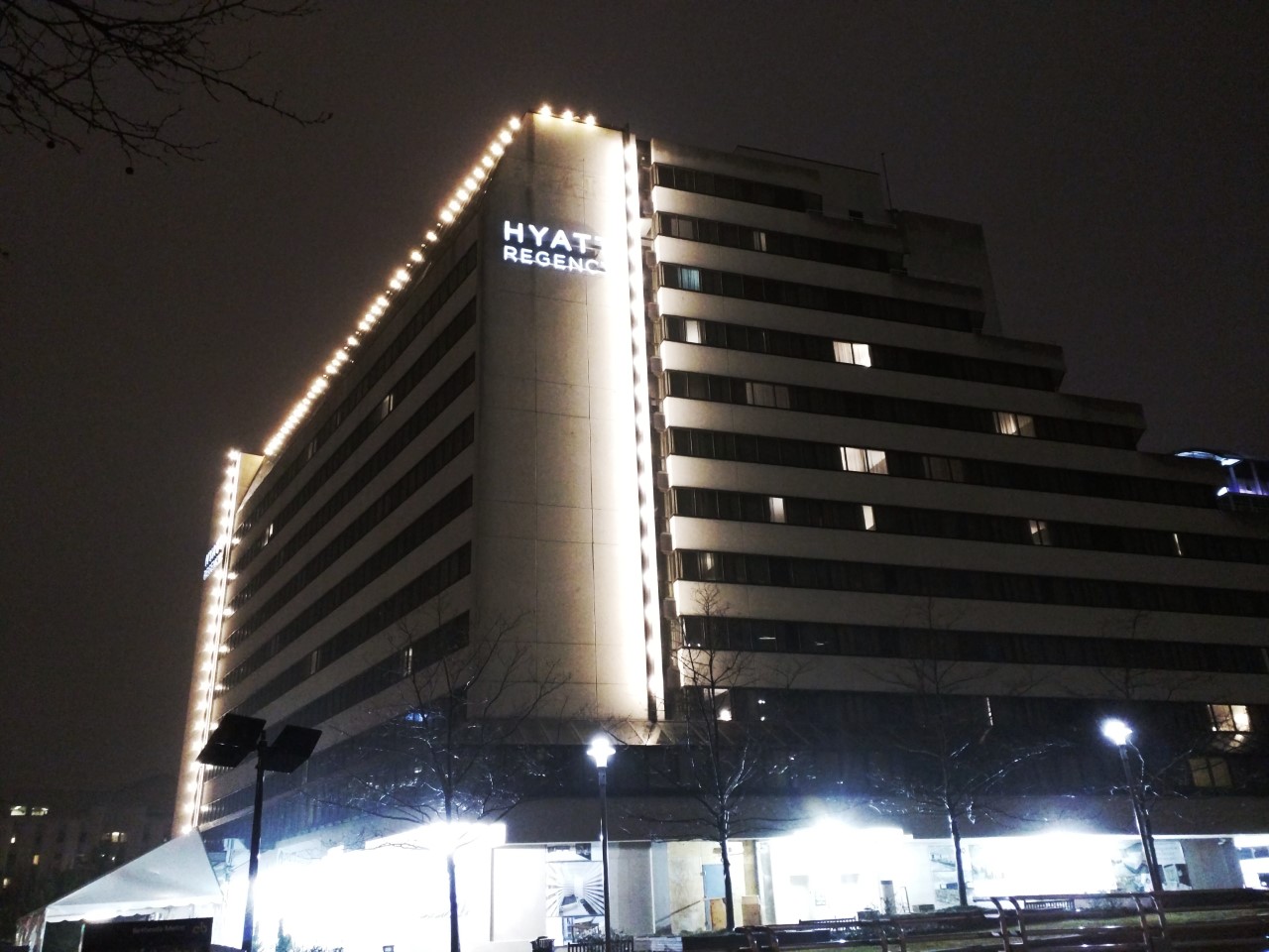 Robert Dyer @ Bethesda Row: Lighted signs installed at Element 28 ...