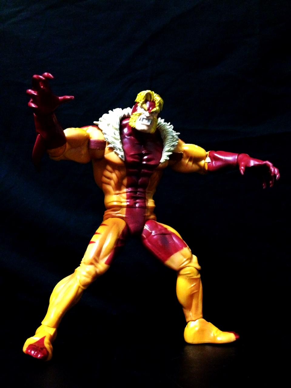 Combo's Action Figure Review: Sabretooth (Marvel Select)