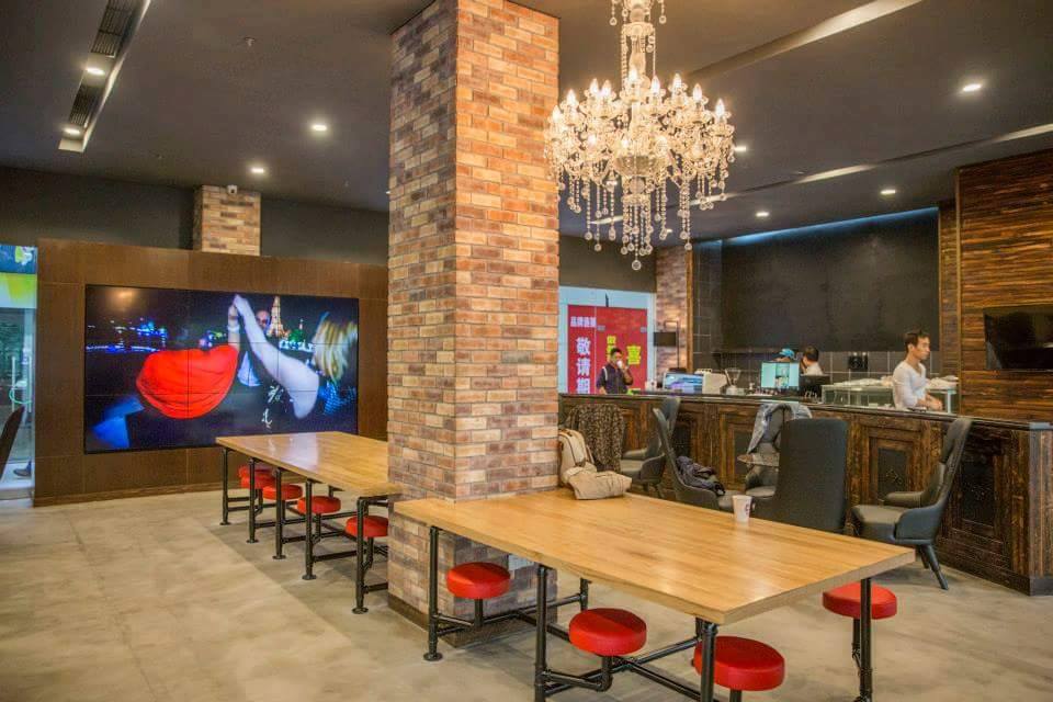 LEO Cafe ~ Learn Earn Own