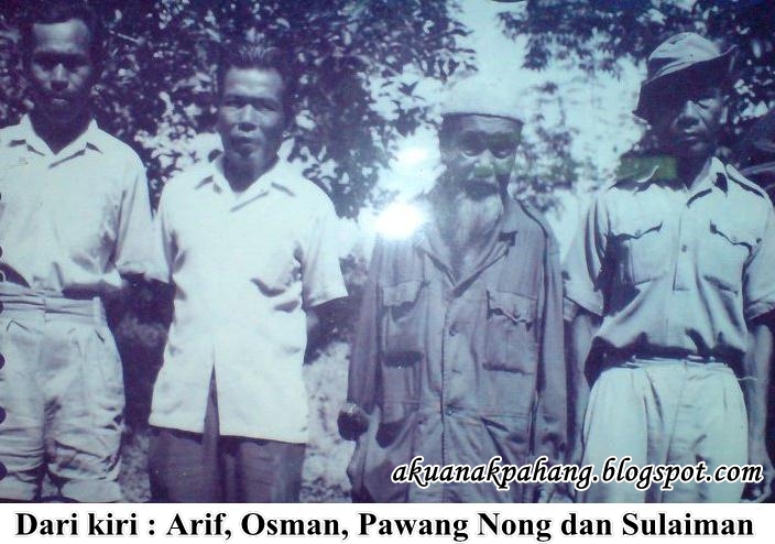 Gambar Pawang Nong Bersama Anak dan Adiknya. | AKU ANAK PAHANG