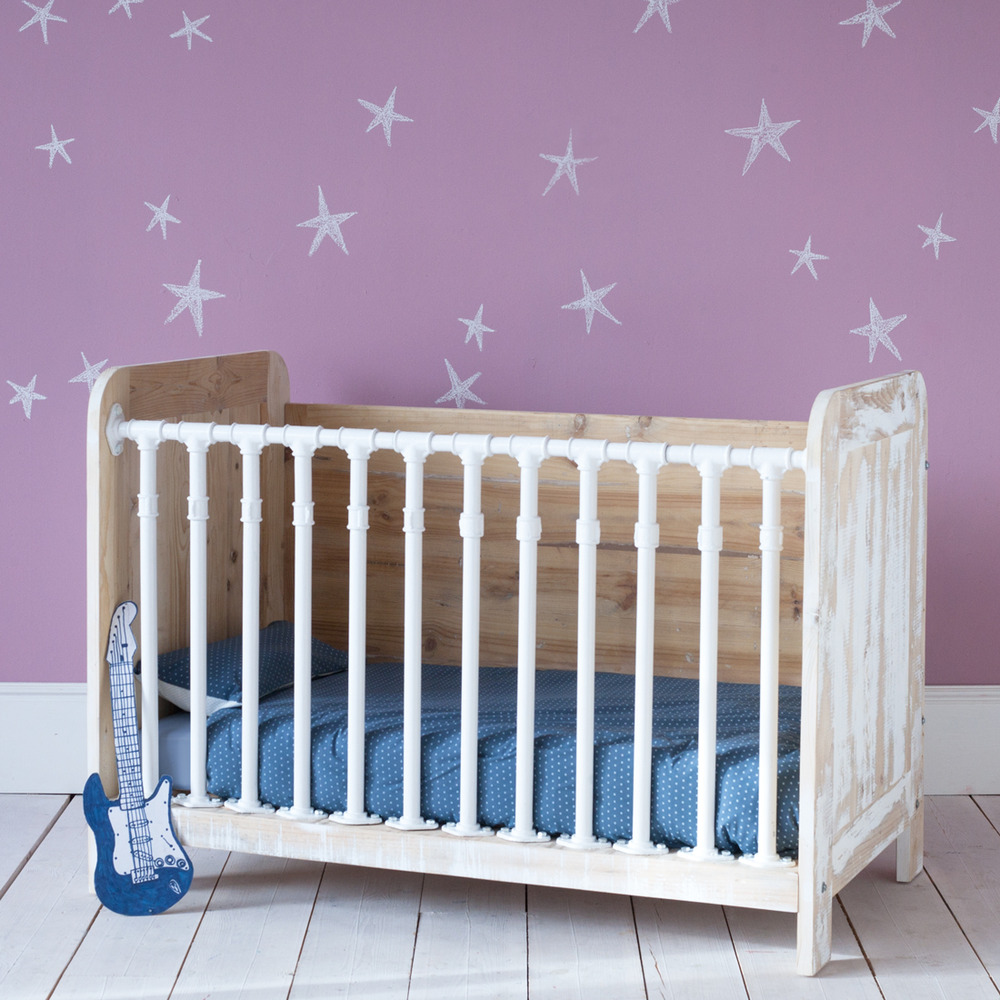 El bebé entre flores: Cunas hechas a mano