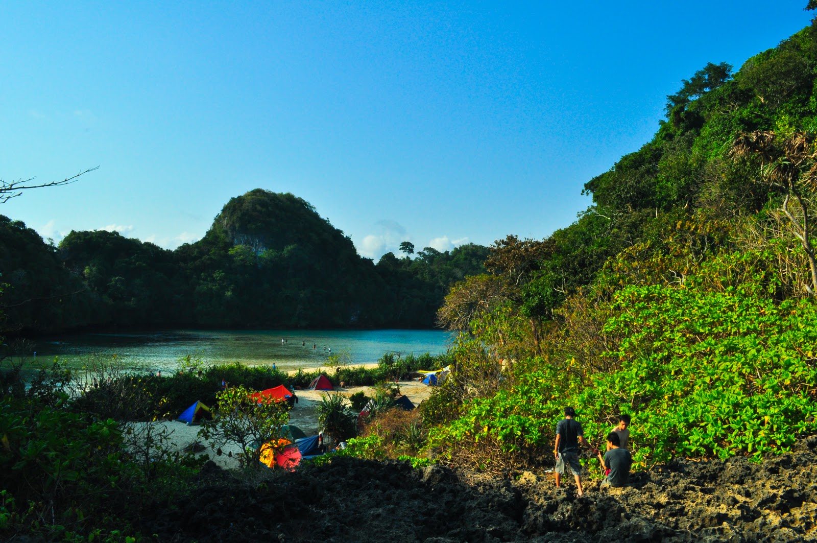 Duniaku: Sendang Biru Beach And Sempu Island