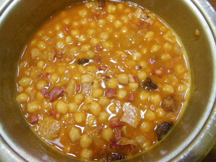 LA COCINA DE NATIBEL: CALLOS "A MI ESTILO"