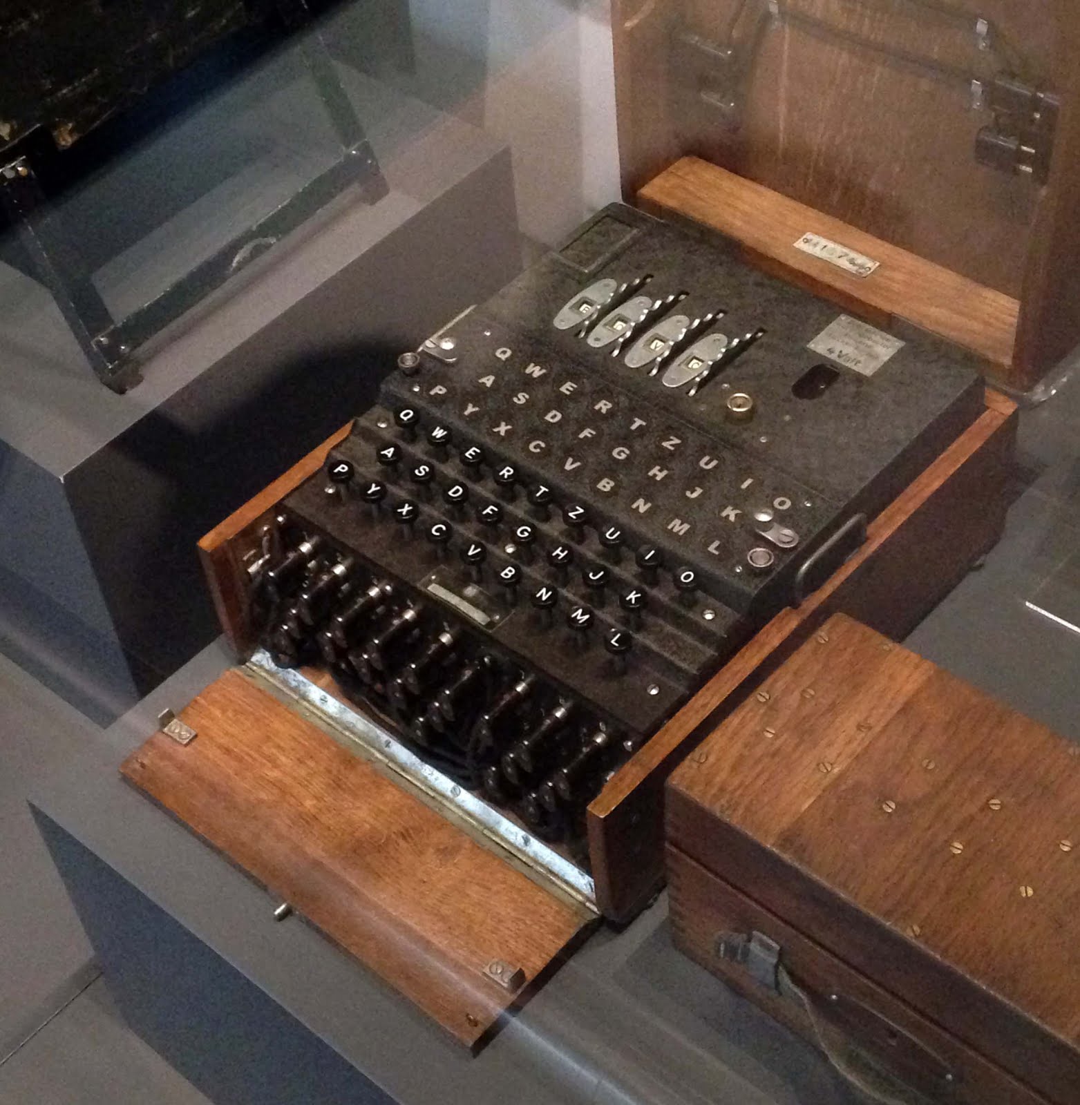 Typewriter hunting at the National Museum of Scotland/ /THE TYPEWRITER ...