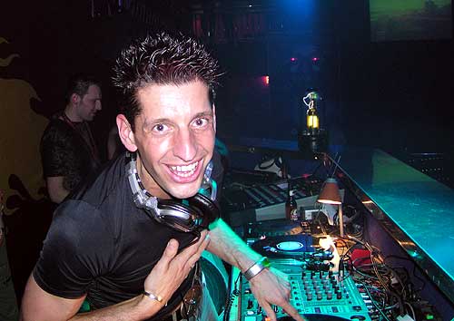 DJ's / DEEJAYs ® special interviews(!!) +++ great pictures(!!) 1GB ...