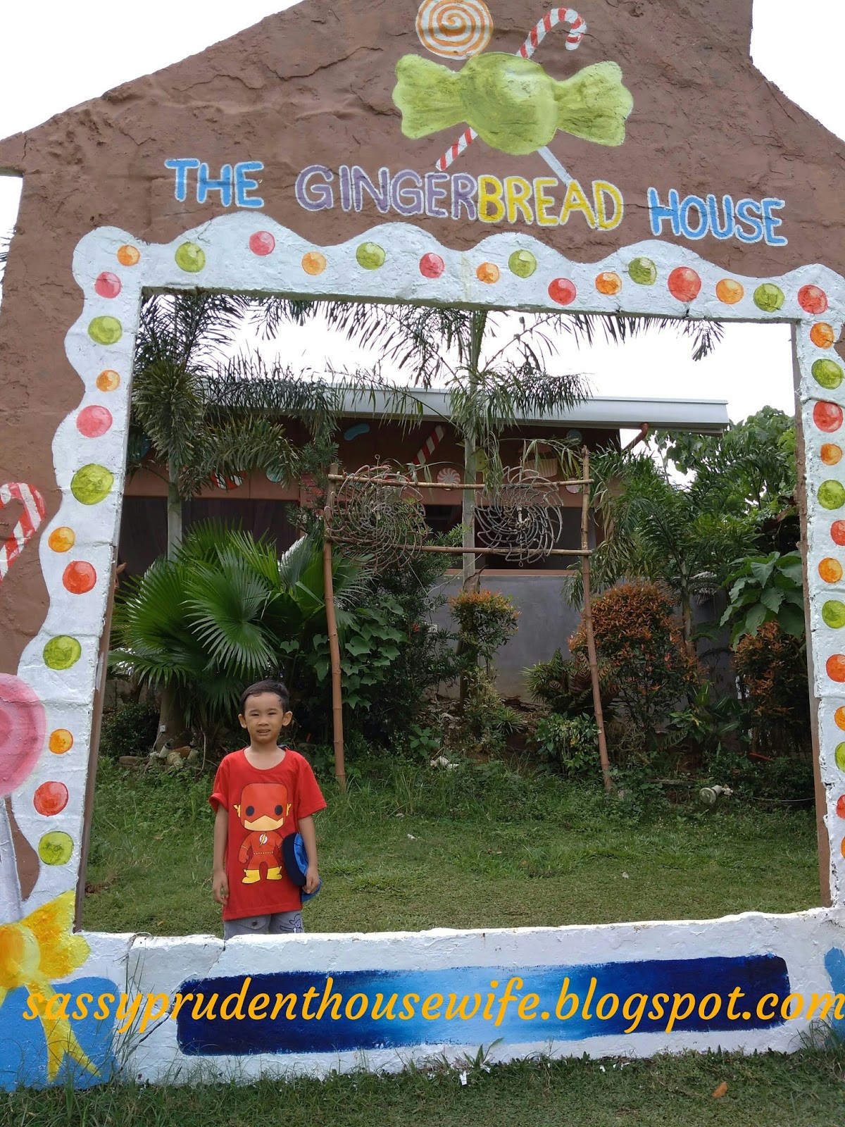 Sassy Prudent Housewife: The Gingerbread House: Hidden Attraction near ...