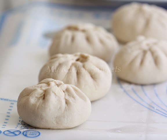 My Kitchen Snippets: Steamed Pan Fried Buns