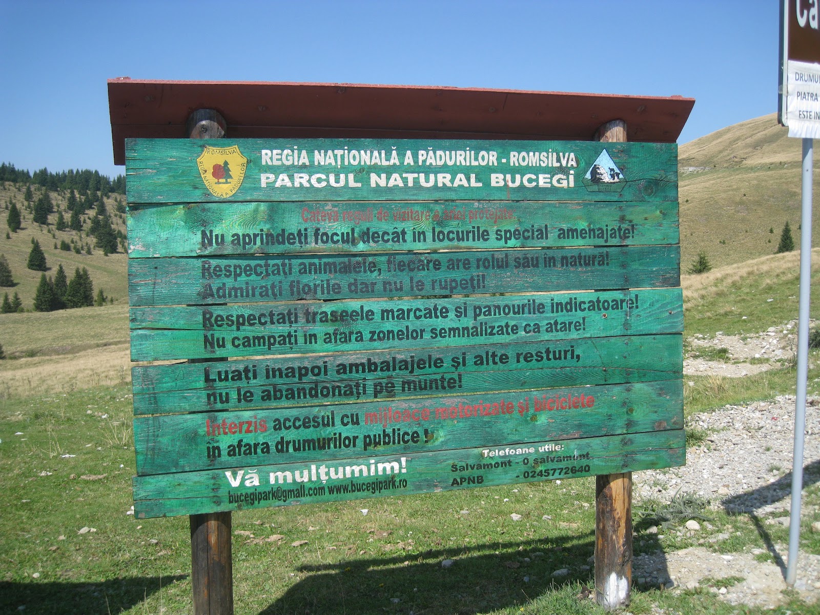 Impresii de calatorie: Drumul Transbucegi, Cabana Dichiu, Lacul Bolboci ...