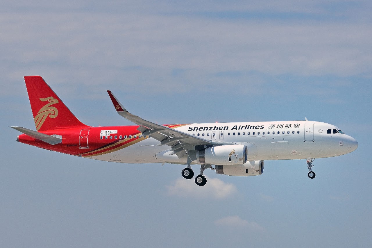 Airbus Hamburg Finkenwerder News: A320-232SL, Shenzhen Airlines, B-8413 ...