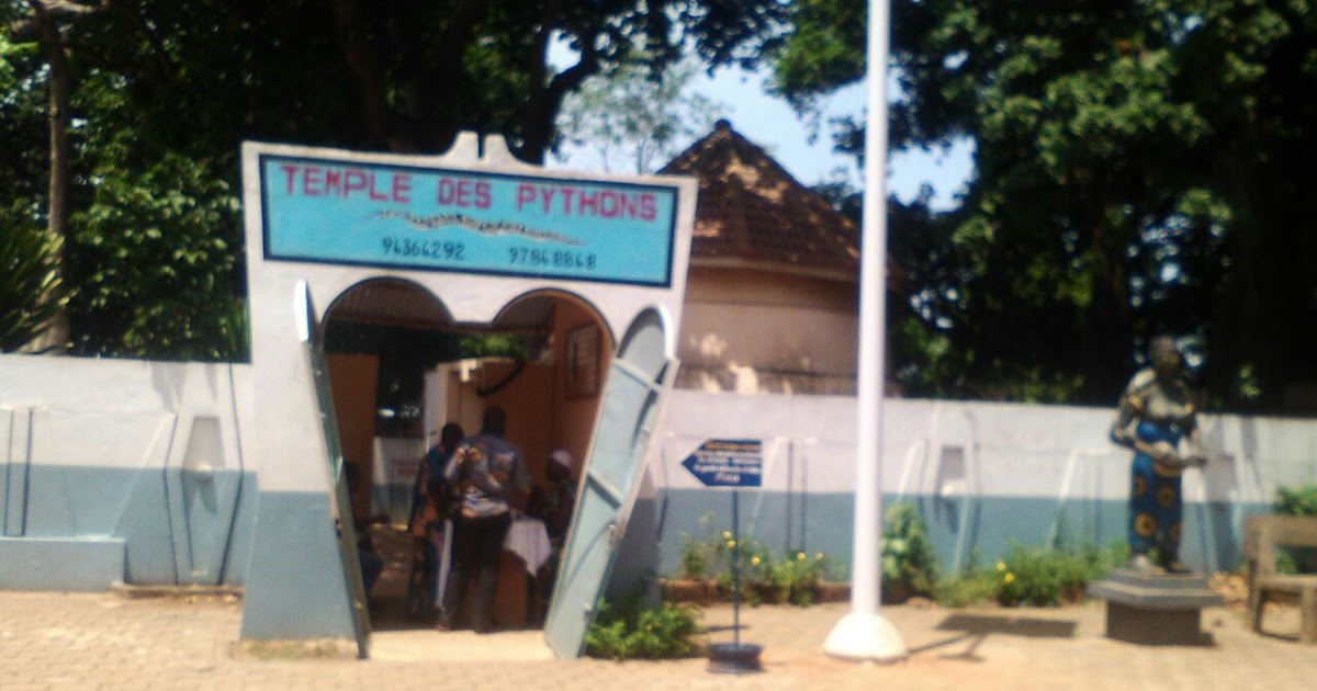 COTONOU BENIN: Le vaudou à Ouidah