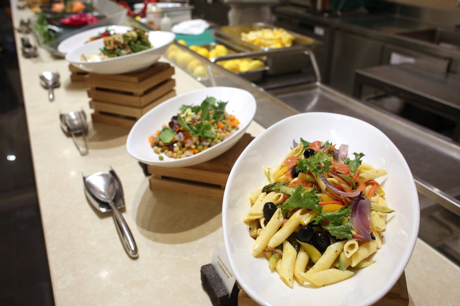 薈景 Congress Plus【強勁海鮮 + 酒水任飲 + 六歲小孩免費】必回本自助餐！ - 餐廳,自助餐 - SeeWide