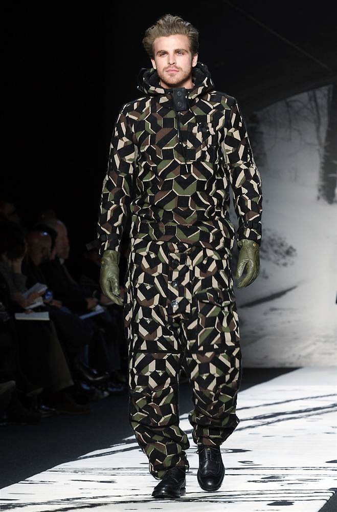 topworth: Eccentric Fashion Week