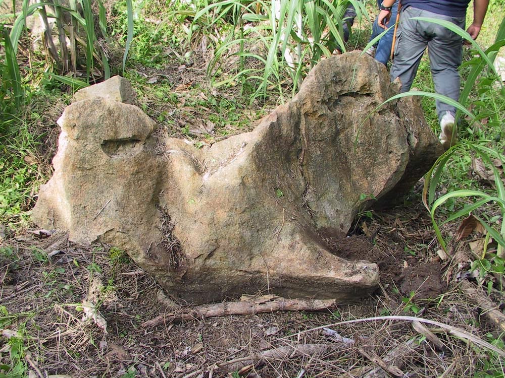 Dunia Seram: Batu-batu Misteri di Sarawak