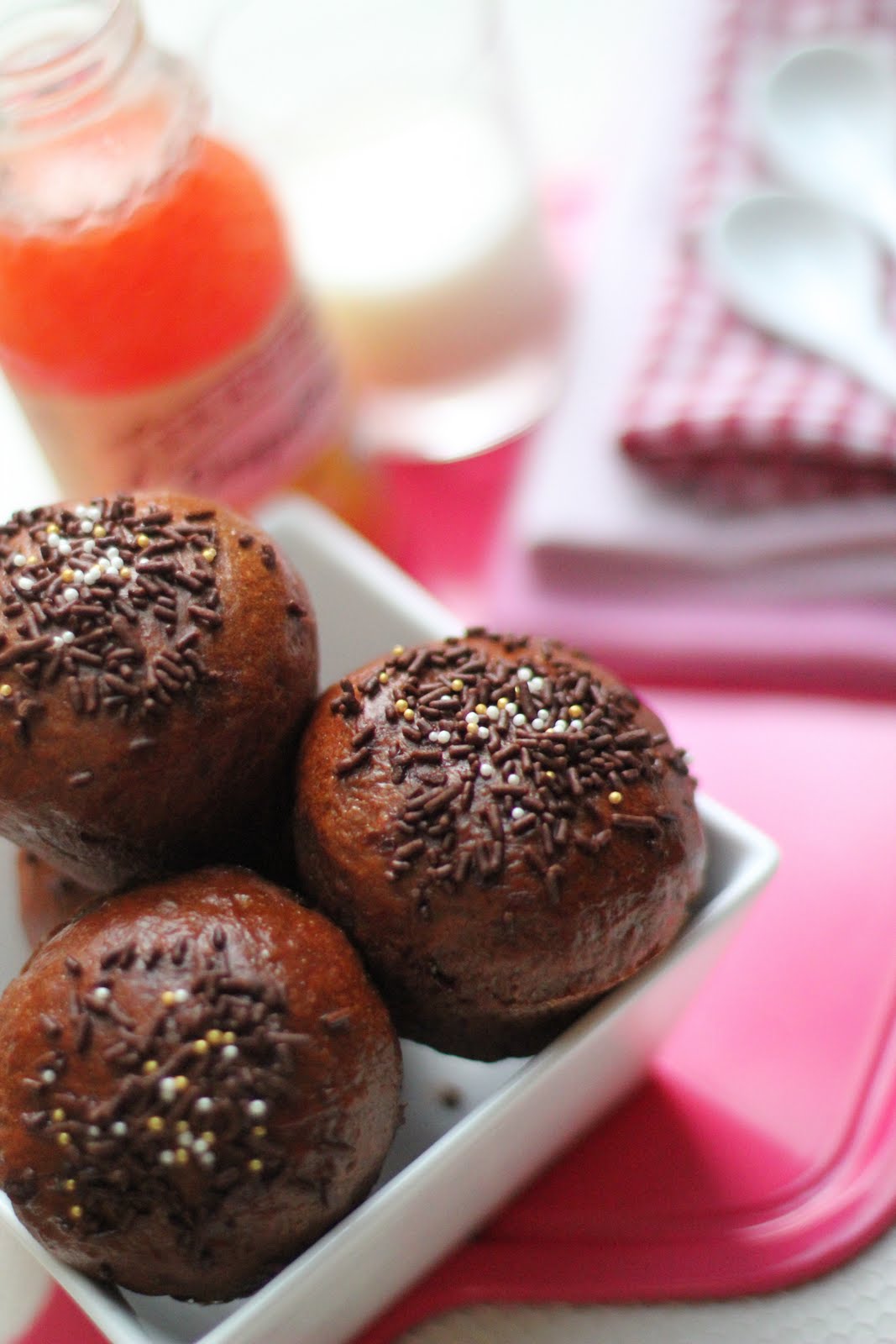 CHOCOLATE RICE BUN - masam manis