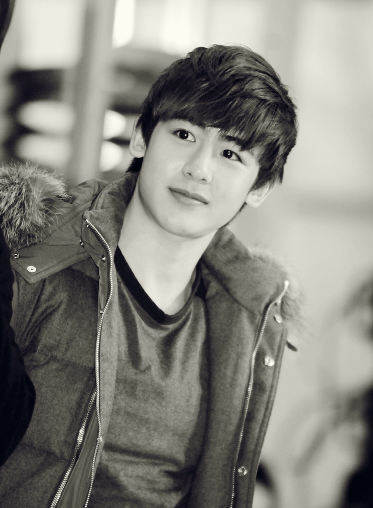 Korean Hairstyles - Nichkhun Buck Horvejkul ( 2PM ) Korean Hairstyles ...