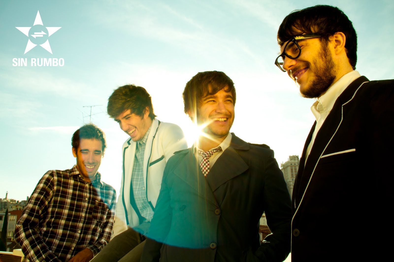 MONUMENTOS EN LA LUNA: Sin Rumbo