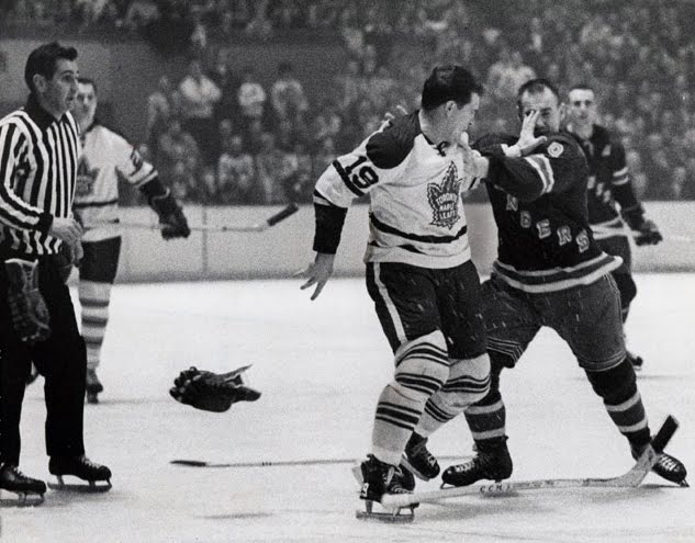 Vintage Leafs: Kent Douglas fight vs unidentifed Ranger