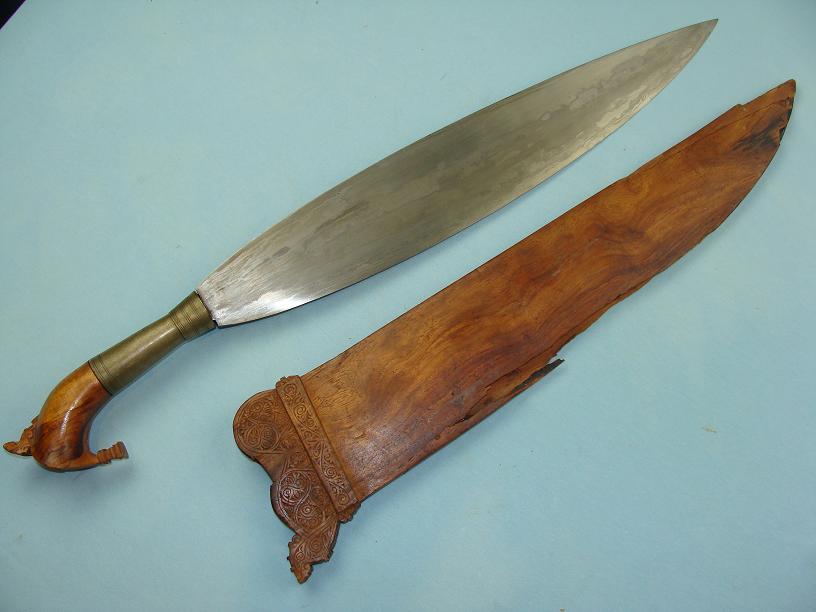 fbookirc : Tajam - Menikam, Merodok, Memenggal Dan Sebagainya