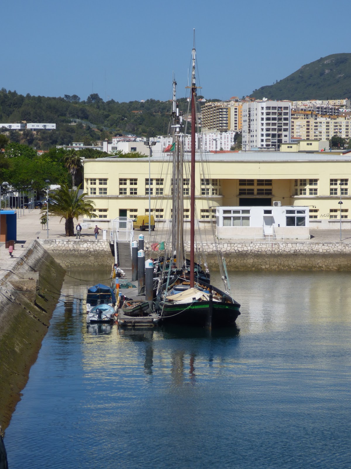 Viajar e descobrir: Portugal - Setúbal - Barco "Zé Mário"